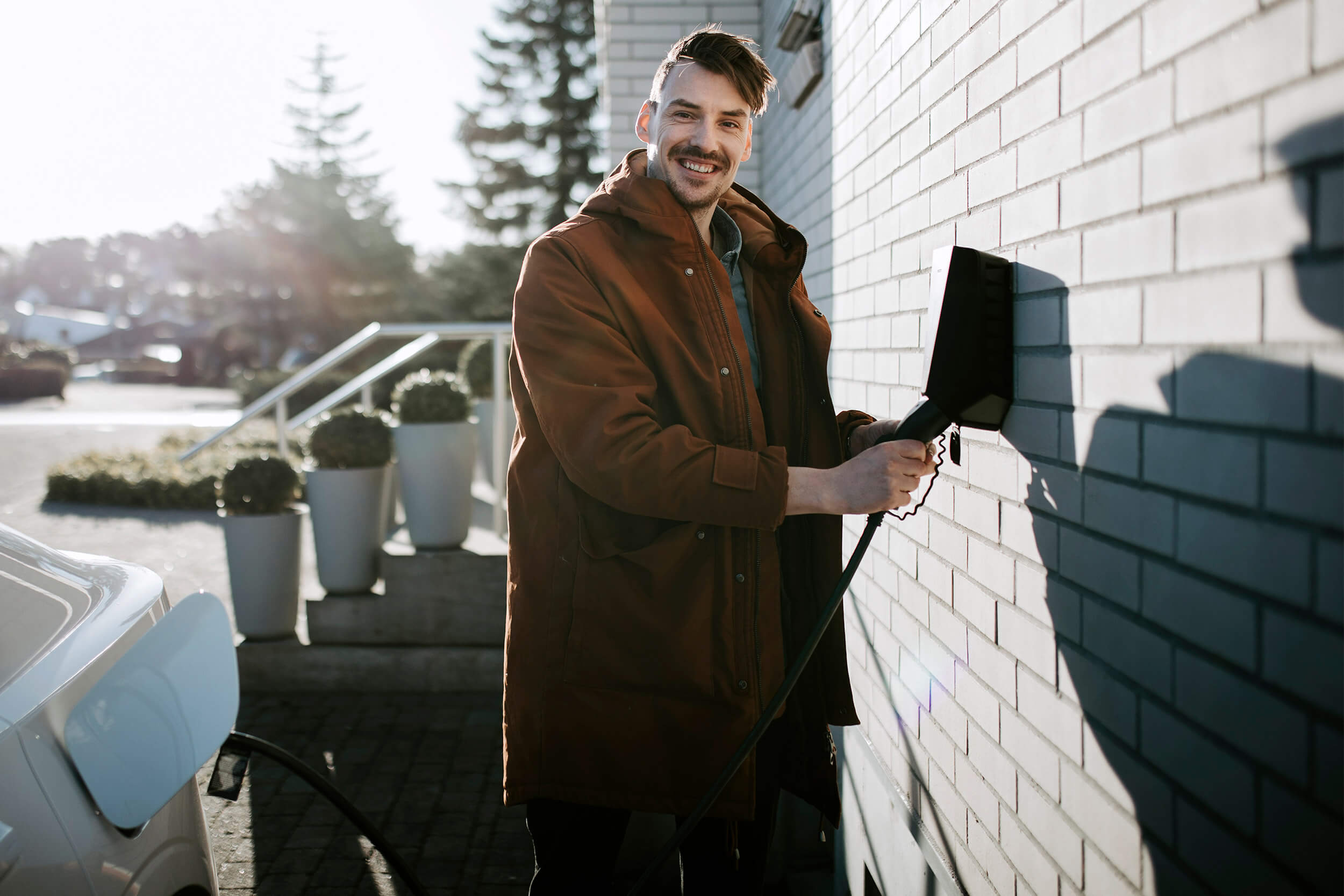 Easee – smart og fremtidsrettet elbillader — Elfag